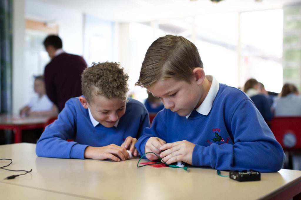 Home - Holly Primary School